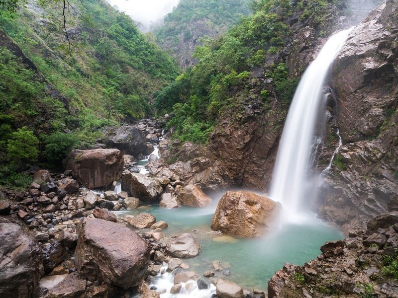 6 Gorgeous Waterfalls in Meghalaya You Cant Miss - Tripoto