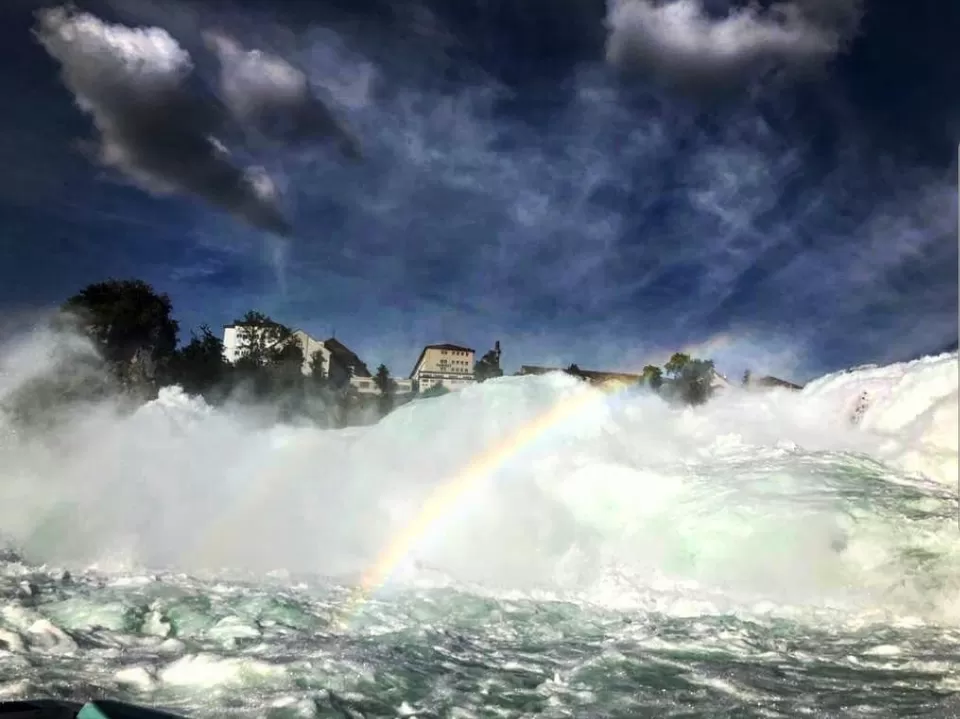 rhine falls temperature