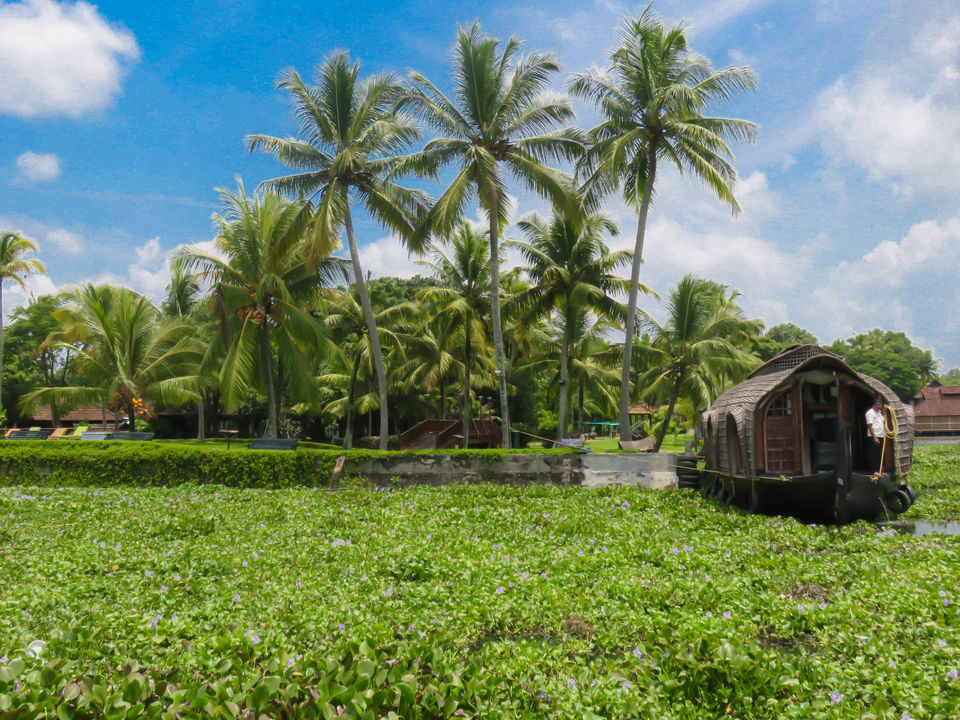 Kumarakom Lake Resort For 2 Days/1 Night @ ₹ 17,600